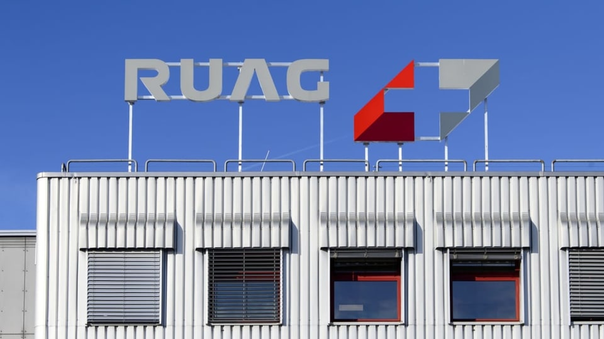 Geräteprüfung bei der RUAG - Elektrokontrollen Schweiz AG (EKS AG)